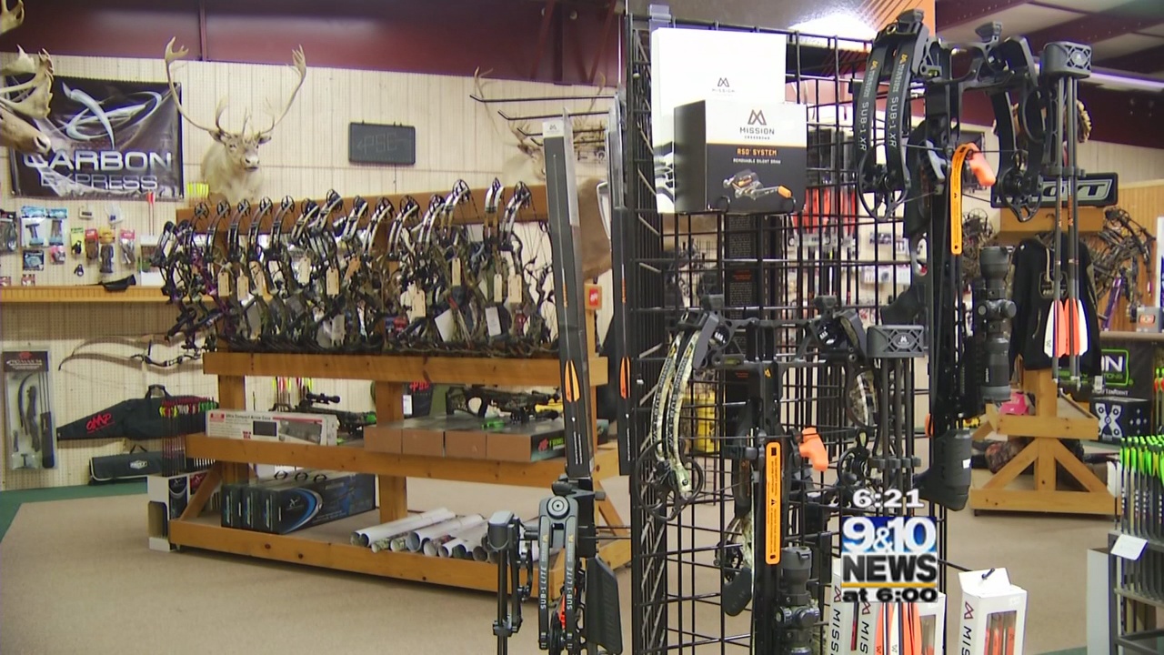 Hook & Hunting: Archery Season Begins Oct. 1 – 9&10 News