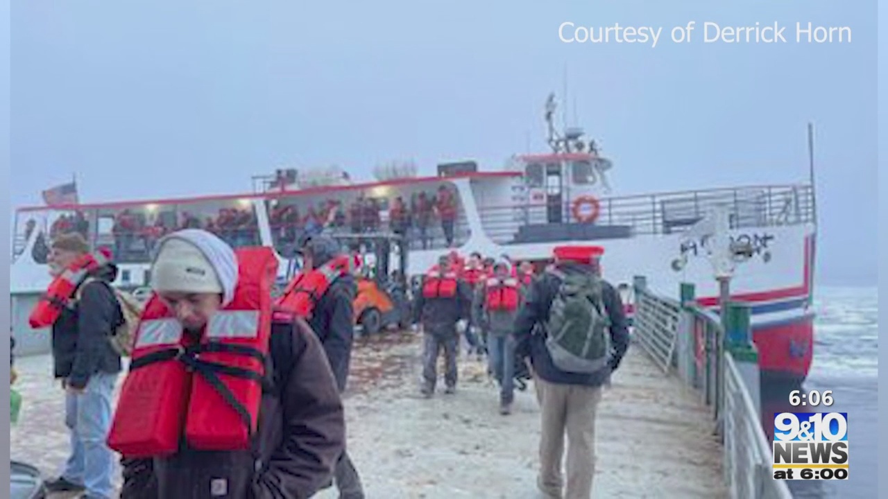 Arnold Freight Ferry Rescues Passengers After Star Line Ferry Goes ...