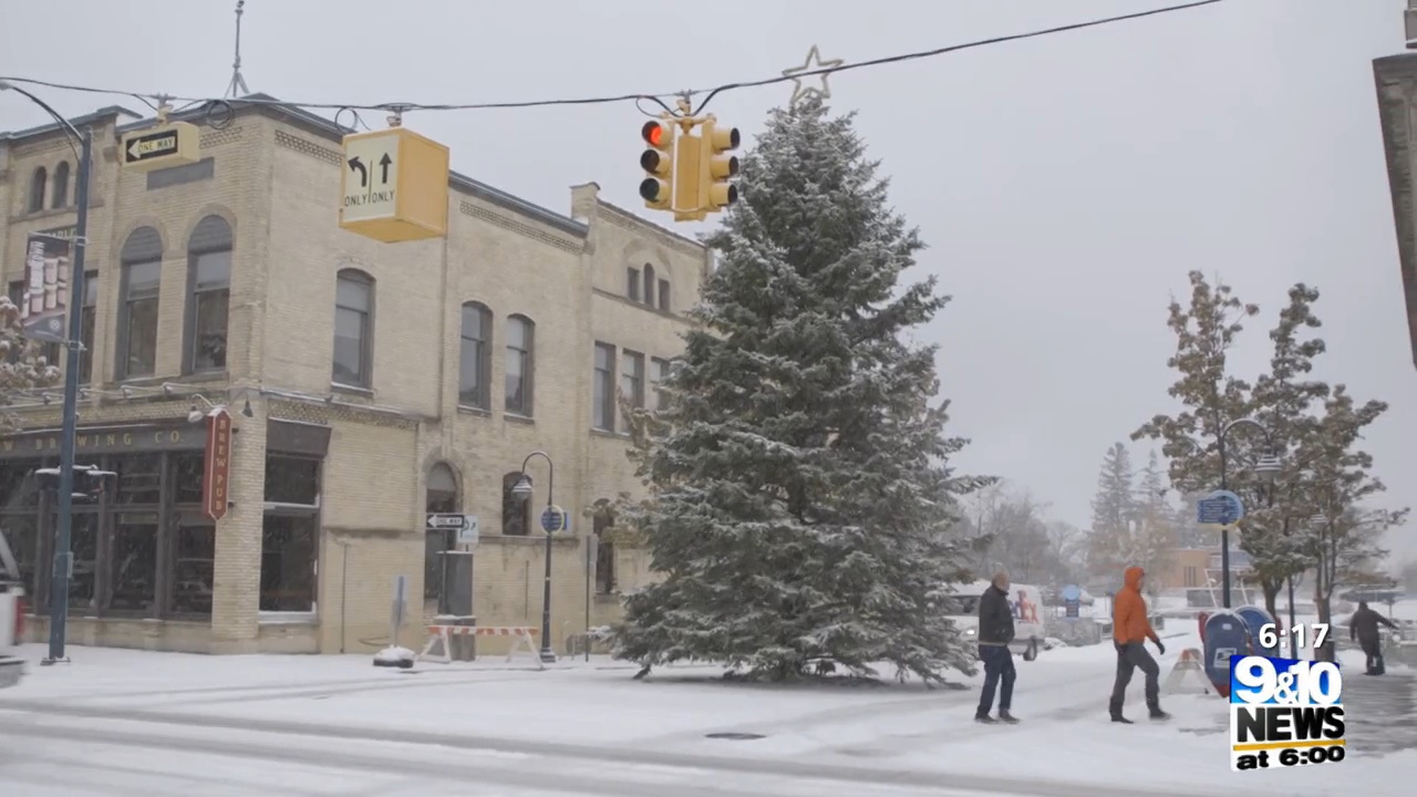 Santa Heading to Traverse City on Saturday for Downtown Tree Lighting ...