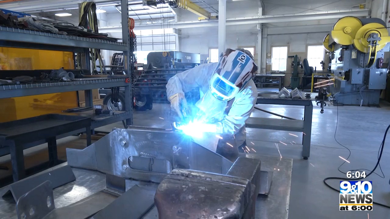 A Look Inside the Roscommon DNR Forest Fire Experiment Station – 9&10 News