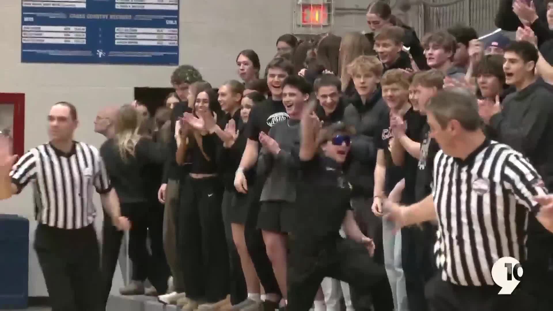 Glen Lake edges St. Francis Glads in hard-fought thriller – 9and10News.com