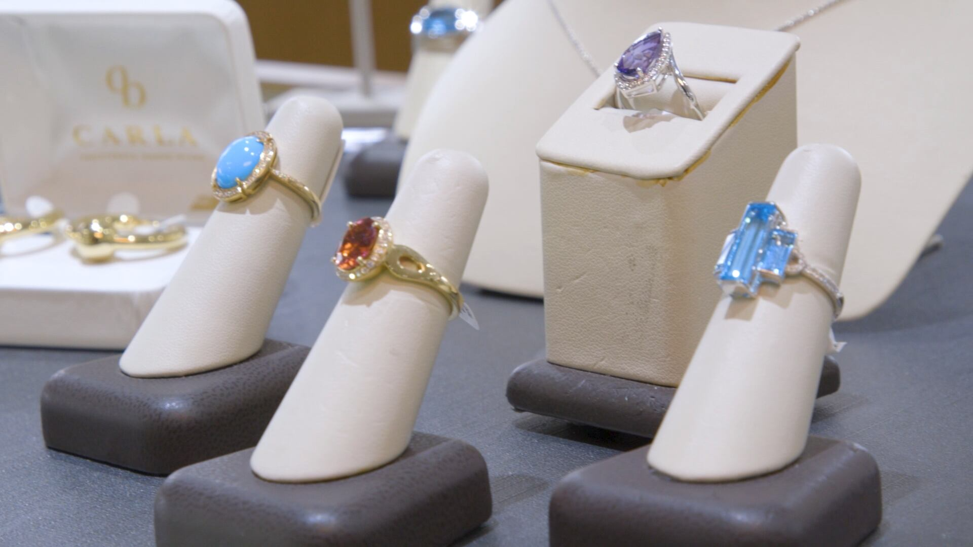 Bold gold and vibrant gems lead Valentine’s Day 2026 jewelry trends ...