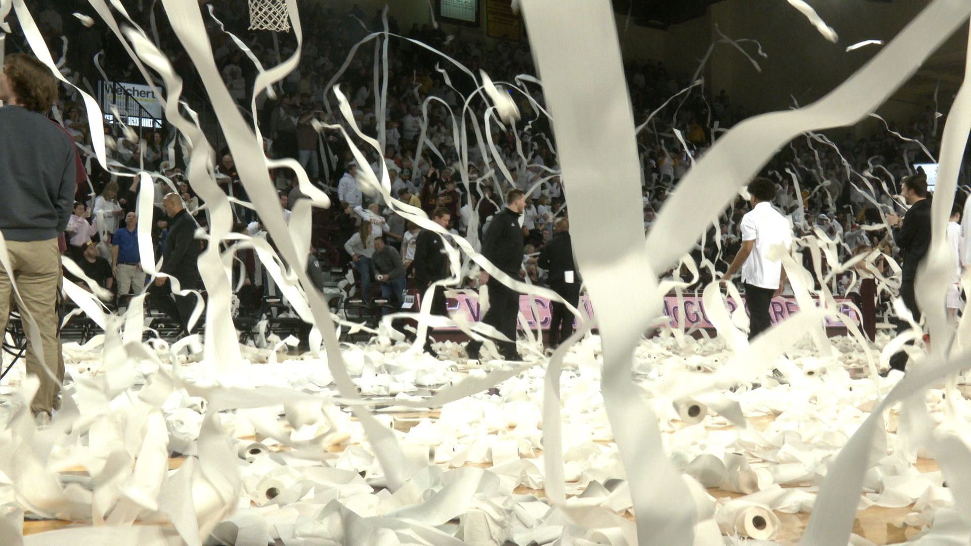 Central Michigan gets big win over Western in Toilet Paper Toss Game ...