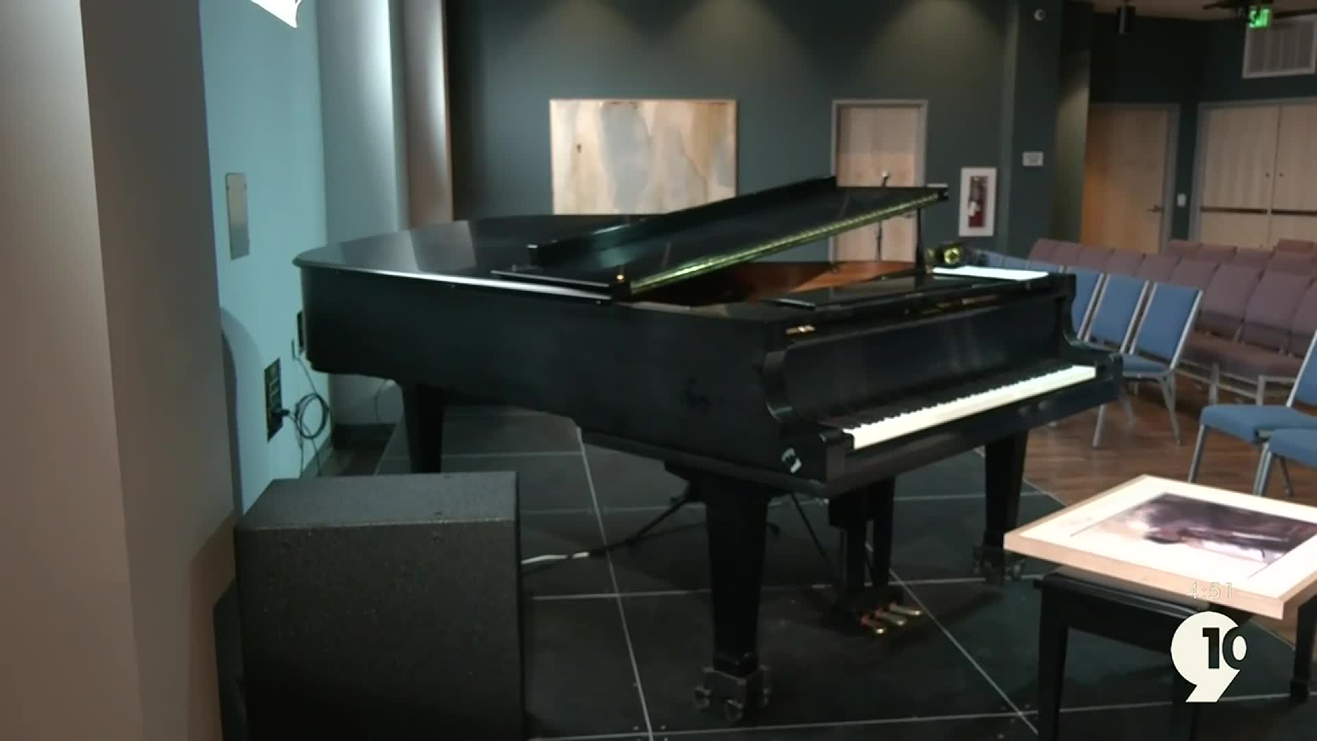 Jazz Legend Bob James Donates One of His Pianos to The Alluvion – 9&10 News