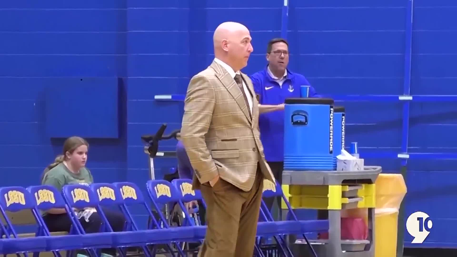 Laker basketball coach Steve Hettinga signs extension – 9&10 News