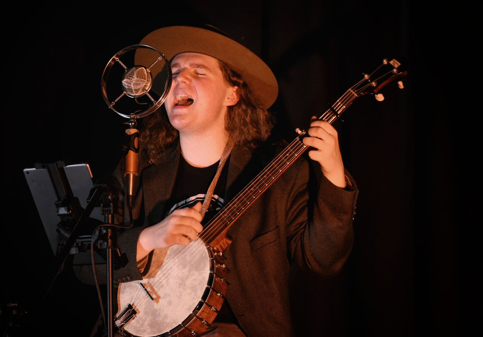 Musician Ben Traverse Gives Us a Preview of Earthwork Music Collective ...