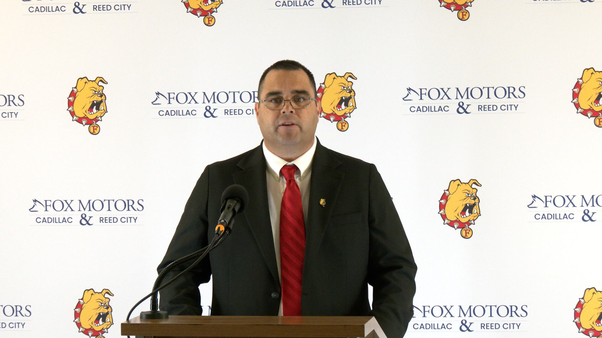 Ferris State introduce Bobby Pietrack as next men’s head basketball ...