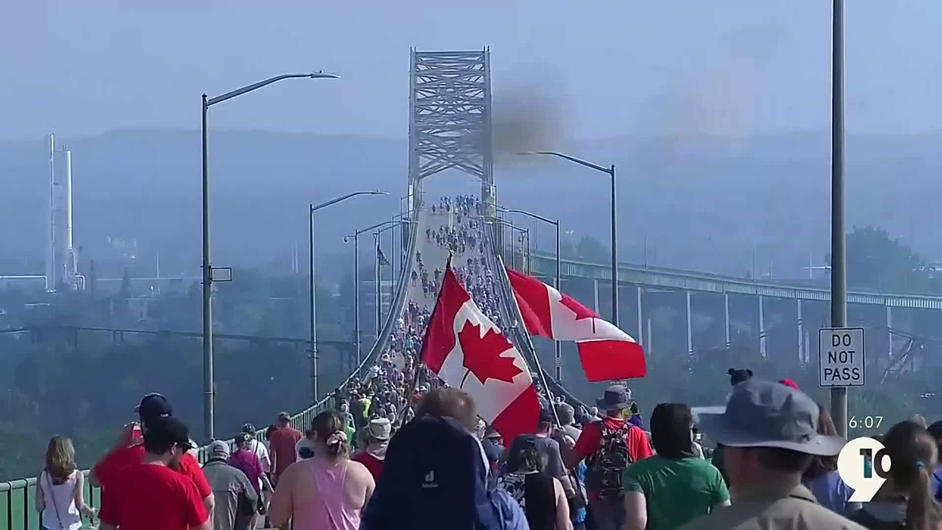 International Bridge Walk returns after hiatus – 9&10 News