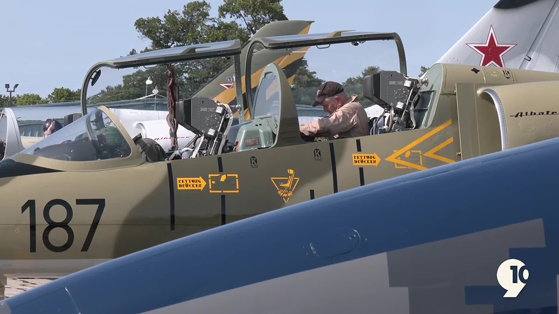 Jets practicing in Traverse City skies before Jet Blast in Oshkosh – 9 ...
