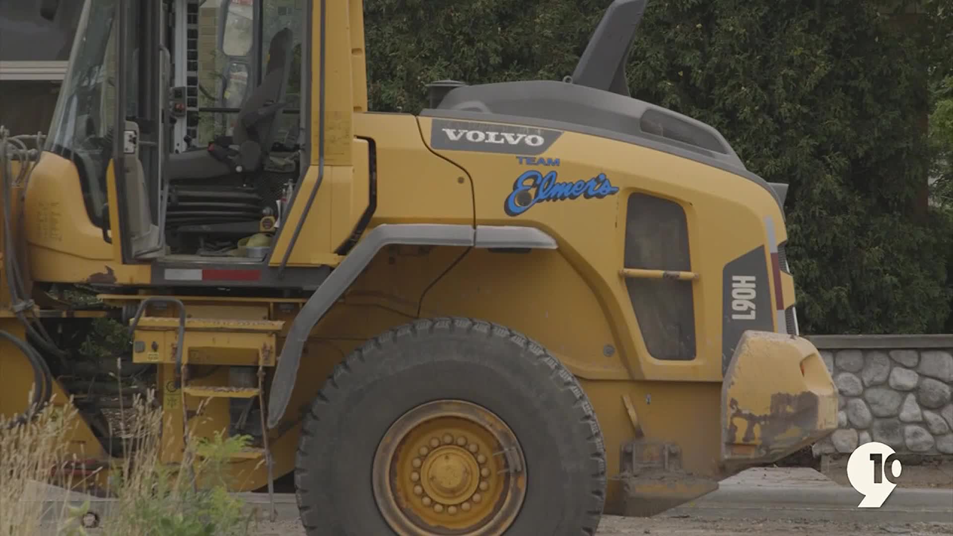 Team Elmer’s works to beat the heat during Traverse City construction ...