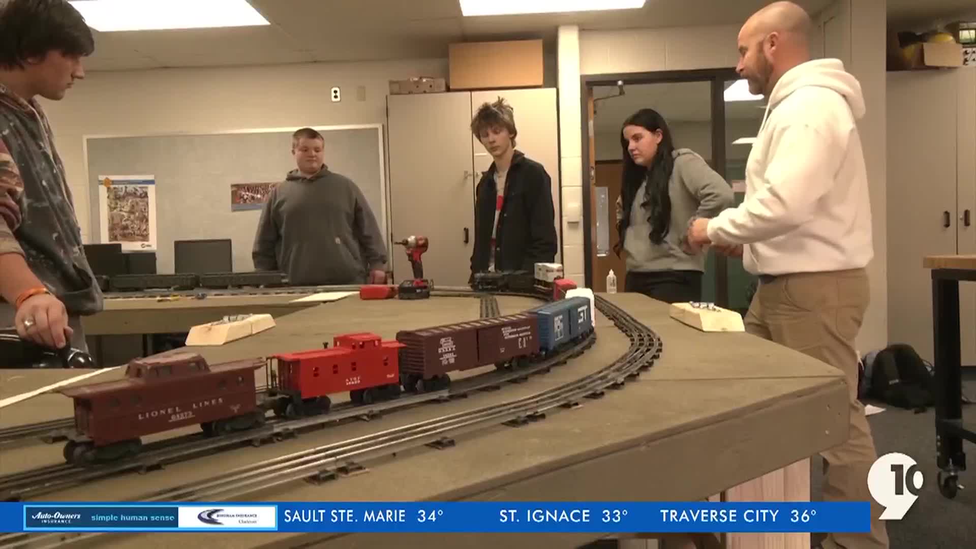 Kalkaska High School students thrilled by hands-on electronics course ...